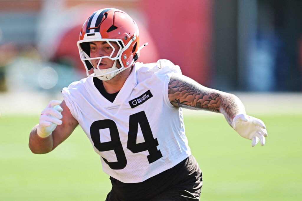 Concerning Update on Browns Star As 22-Year-Old Spotted With Walking ...