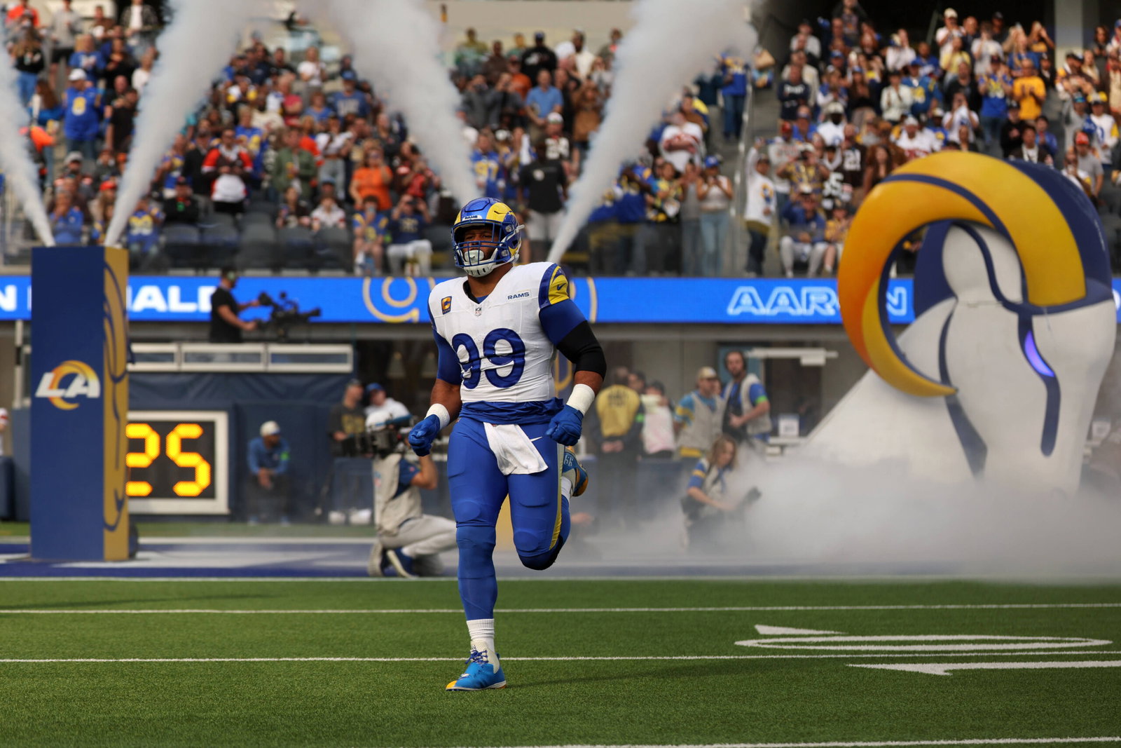 Sean McVay Makes Bold Aaron Donald Claim Amid Return Rumors ...