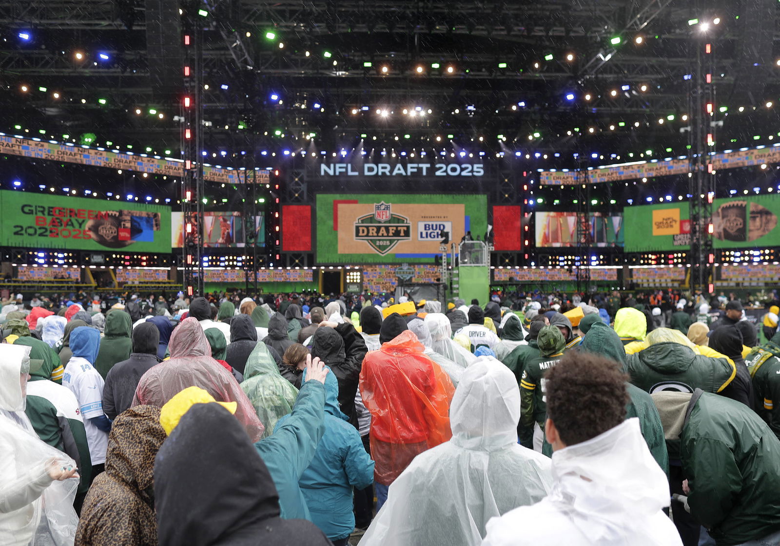 NFL Makes Major Draft Decision as New Times Revealed for First-Round ...