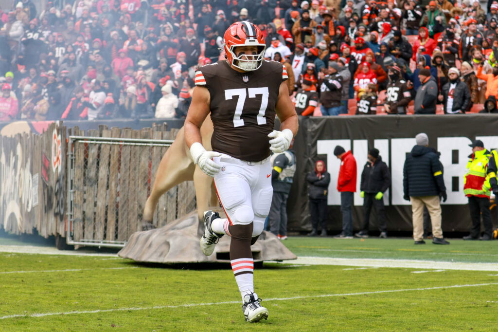 Wyatt Teller’s Browns Future in Question After IR Move ...